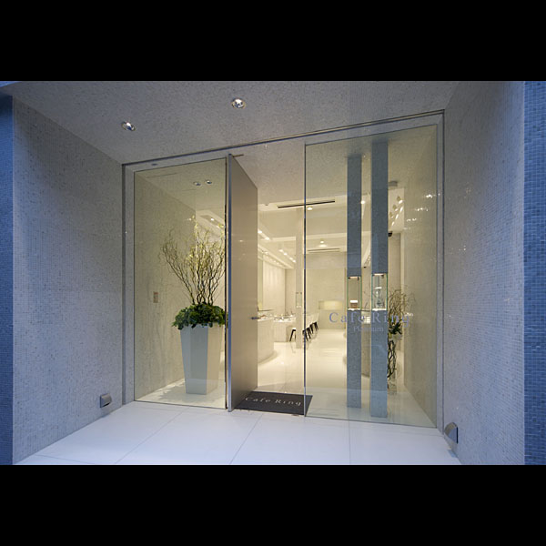 cafe ring ginza namiki street